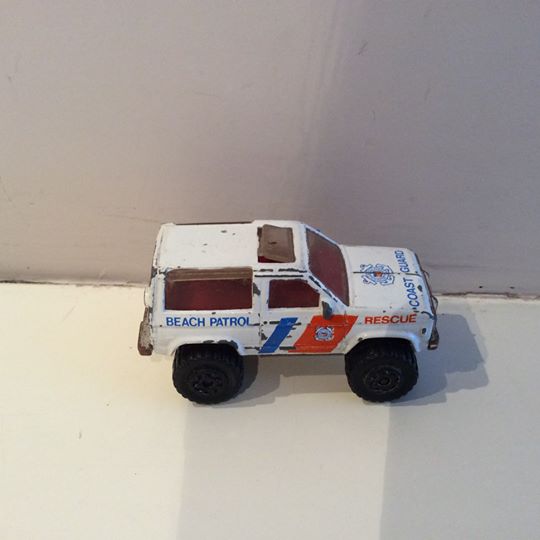 Autito Ford Bronco II Matchbox coleccion retro vintage - Madtoyz
