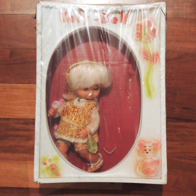 Yoly Bell Muñeca Pelo Rosa Caja Tapa Alto Impacto Ind Argentina Vintage ...