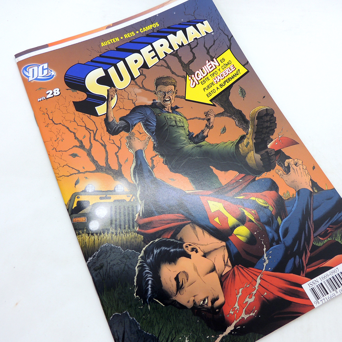 Superman #28 SD Dc Comic Sticker Design - Madtoyz