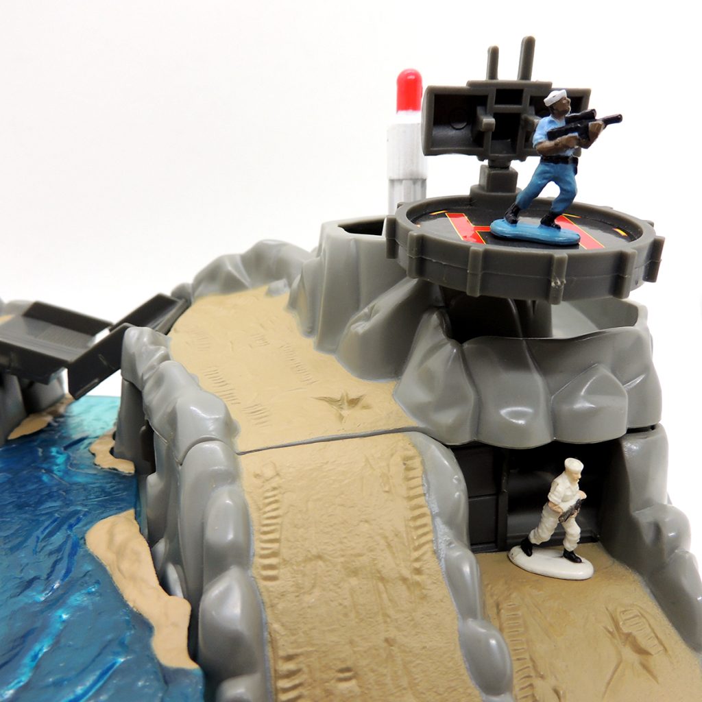 Micro Machines Military Battle Zones Barracuda Bay Galoob 90s - Madtoyz